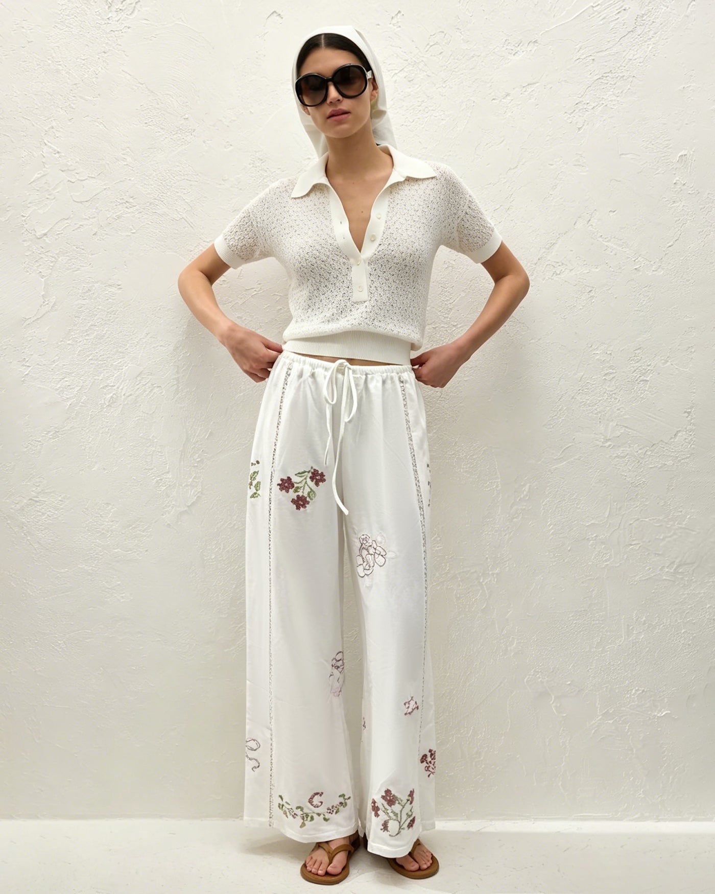 White Floral Embroidery Straight Pants & Reviews - White - Bottoms | RIHOAS